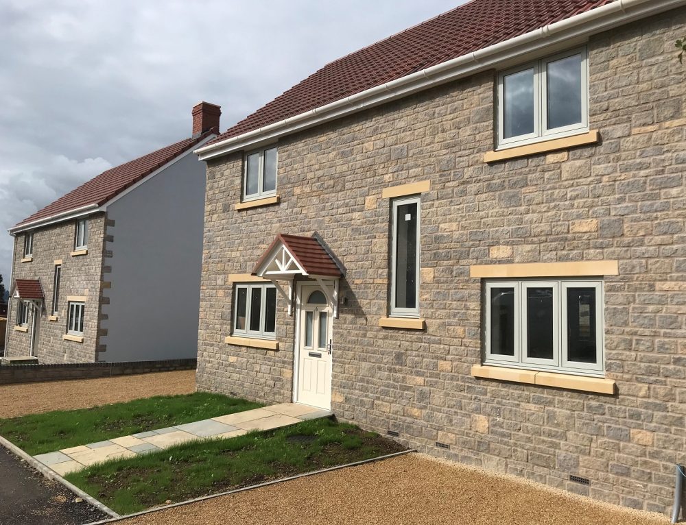 Bath stone faced blocks, quoins, window sills and lintels supplied for ...